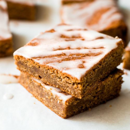 Perfect Chewy Gingerbread Bars - Pretty. Simple. Sweet.