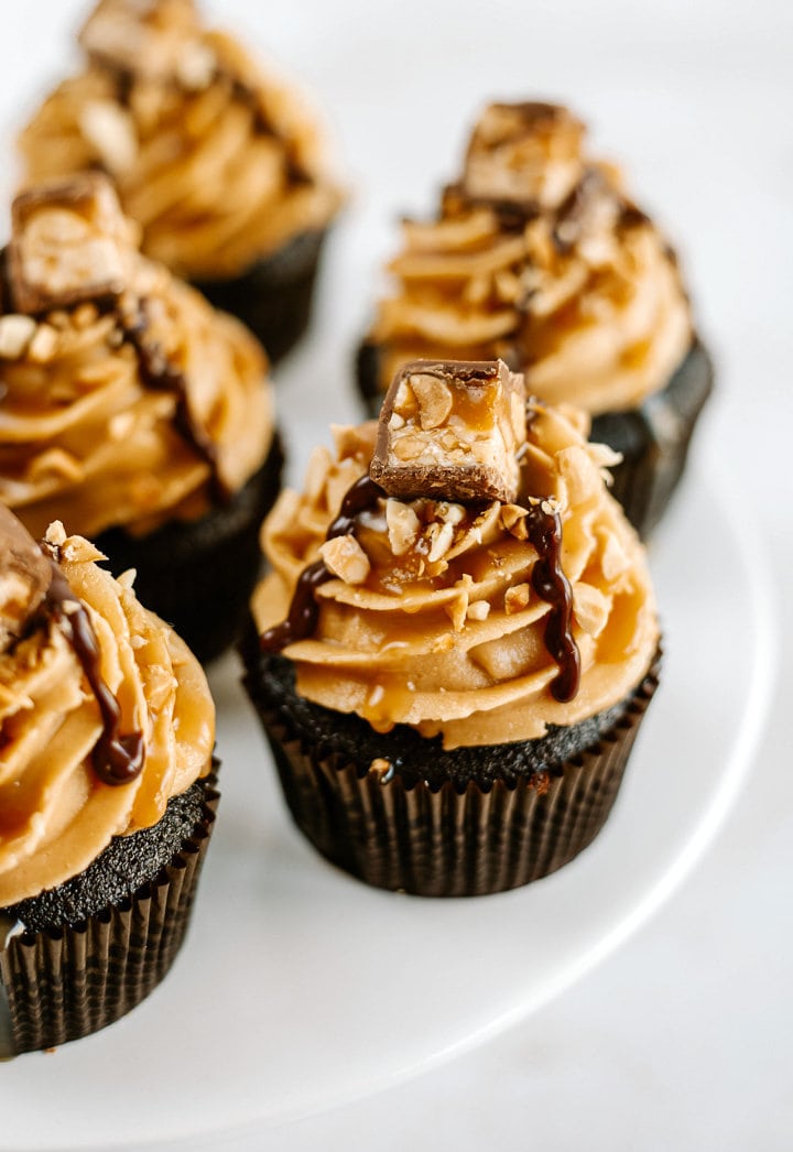 Ultimate Snickers Cupcakes - Pretty. Simple. Sweet.