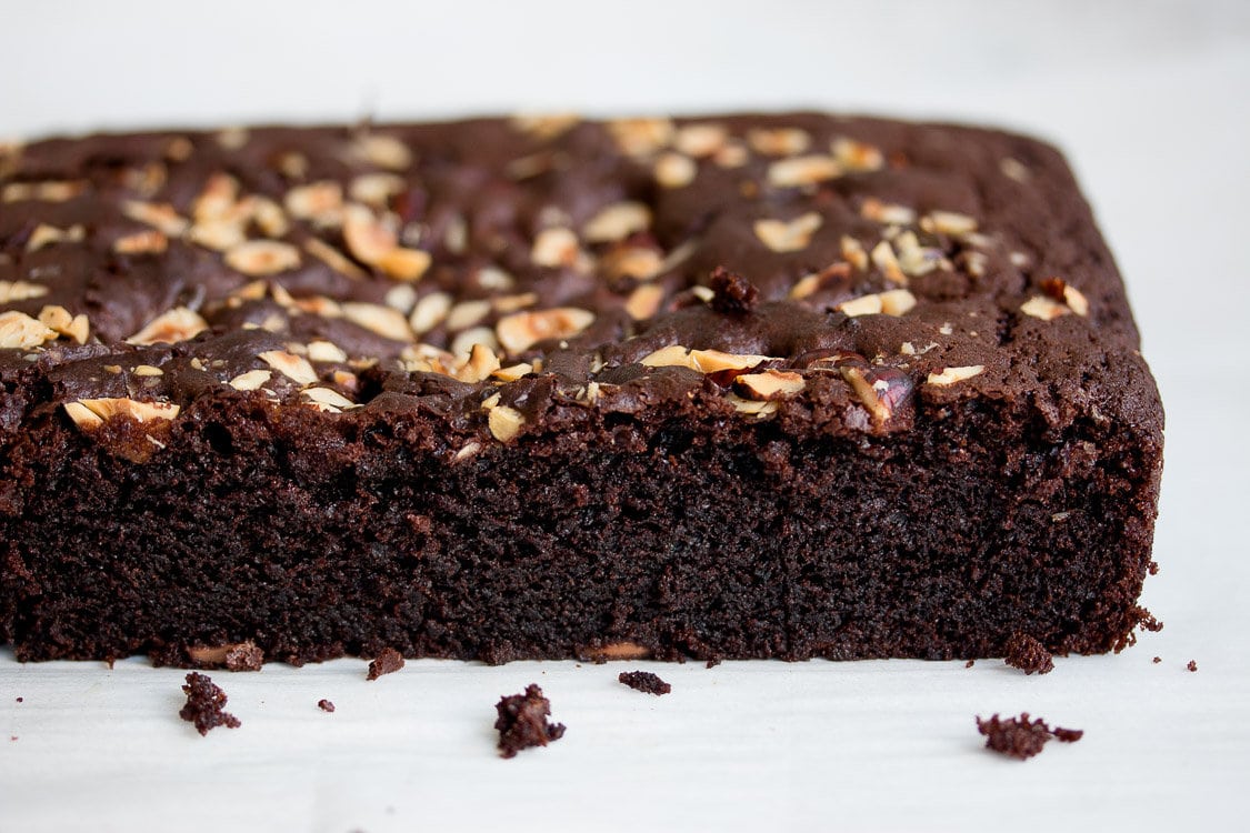Decadent Chocolate Nutella Cake Easy Pretty Simple Sweet