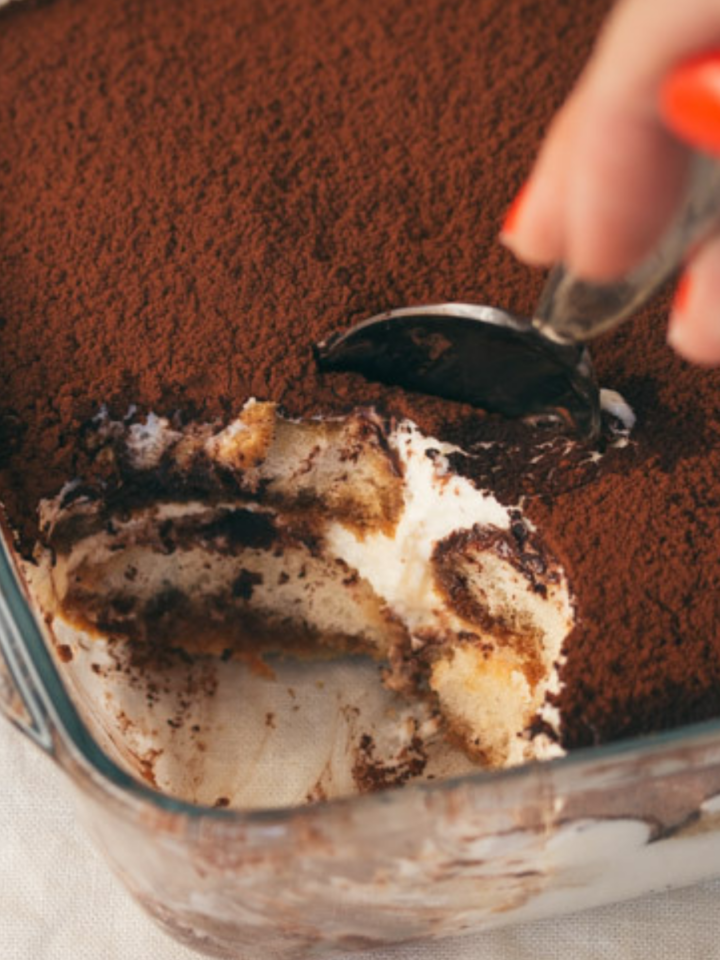 Chocolate Tiramisu - Pretty. Simple. Sweet.