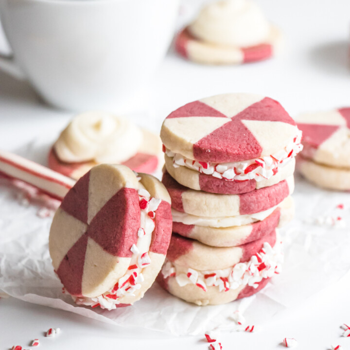 Peppermint Butter Cookie Sandwiches - Pretty. Simple. Sweet.