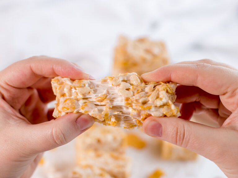Cornflake Marshmallow Treats - Pretty. Simple. Sweet.