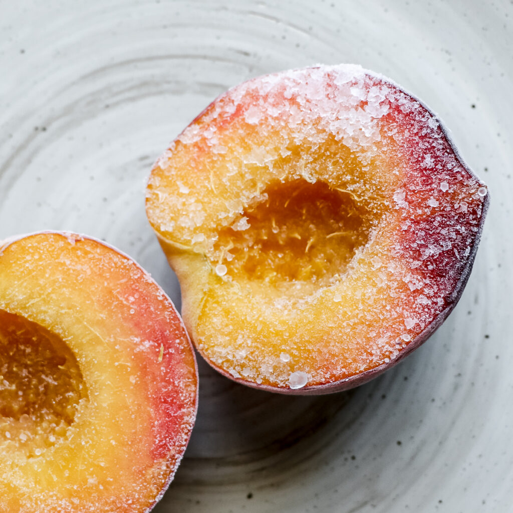 How to Freeze & Peel Fresh Peaches - Pretty. Simple. Sweet.