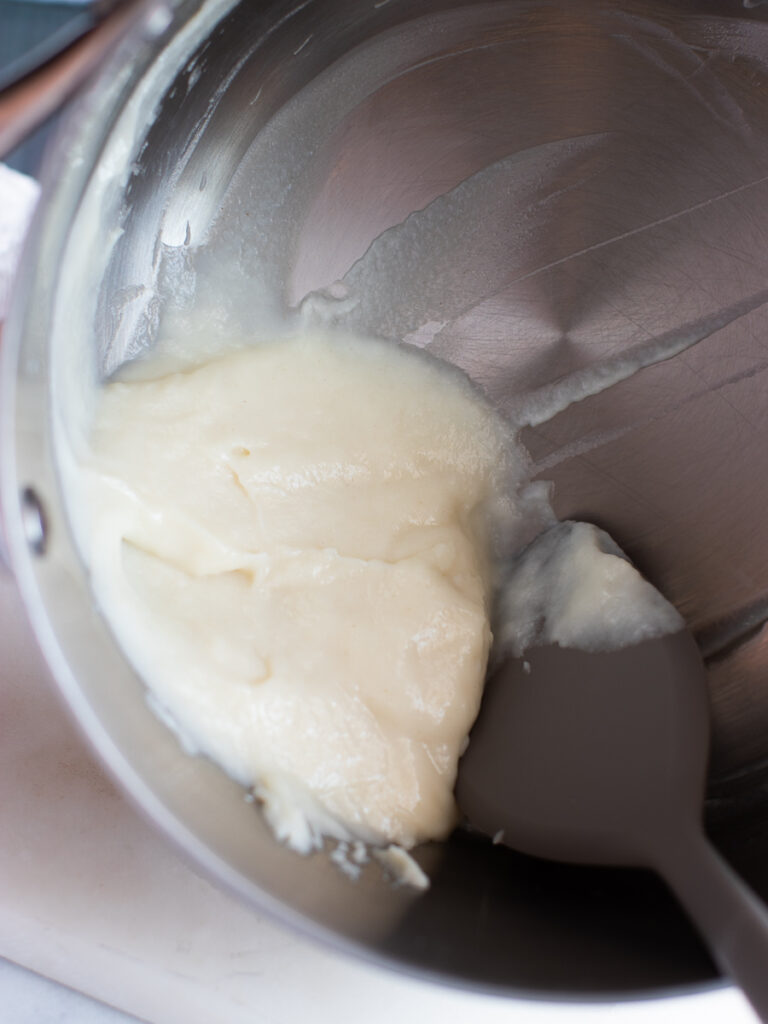 The Tangzhong Method for soft, fluffy breads that last for days ...